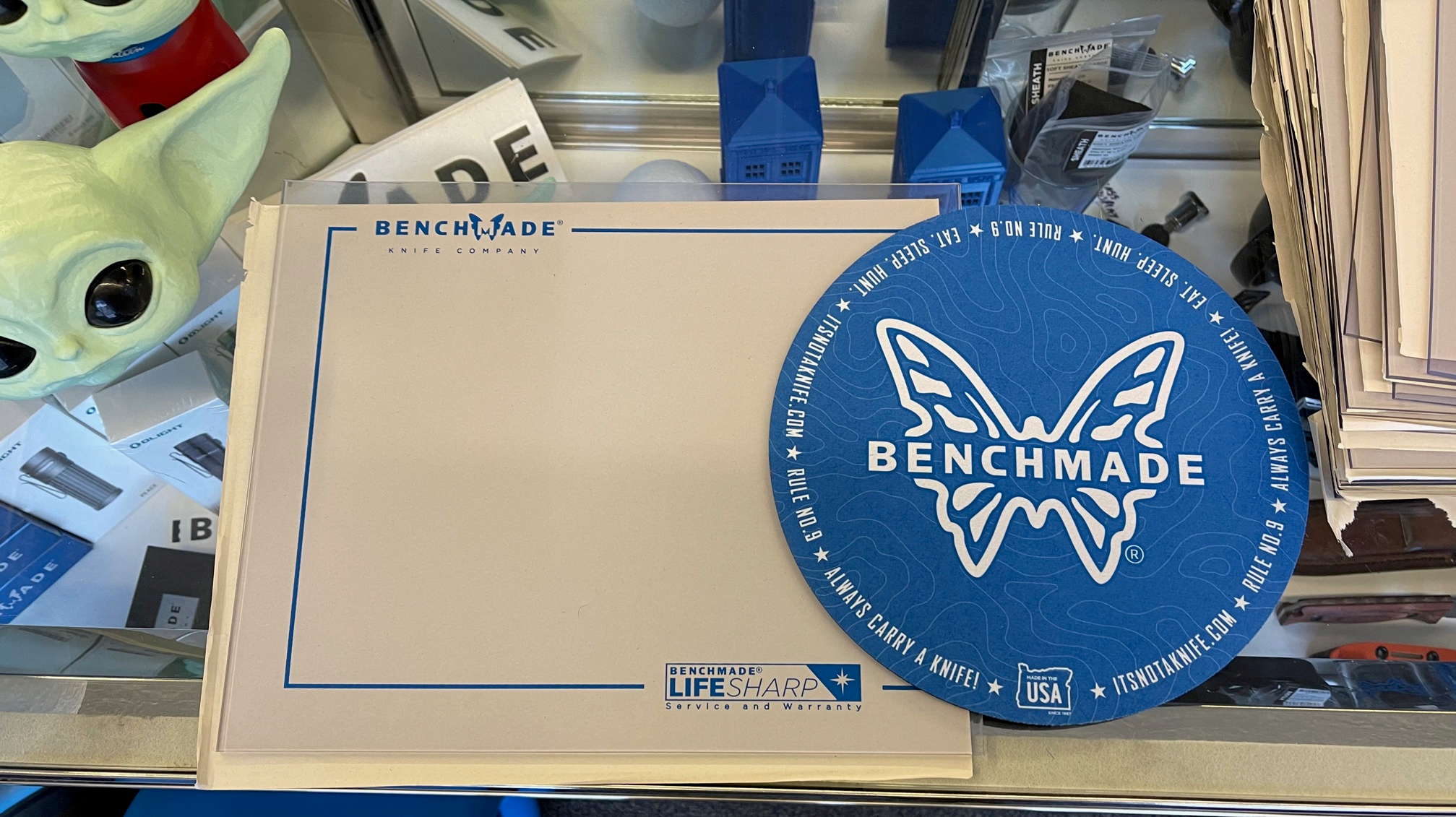 Benchmade Knife Logo
