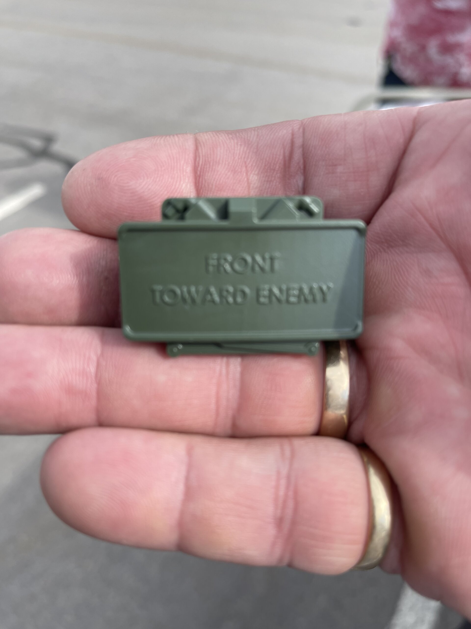 Mini Claymore!!! 2 sets, claymore, poppers and snapper members only ...